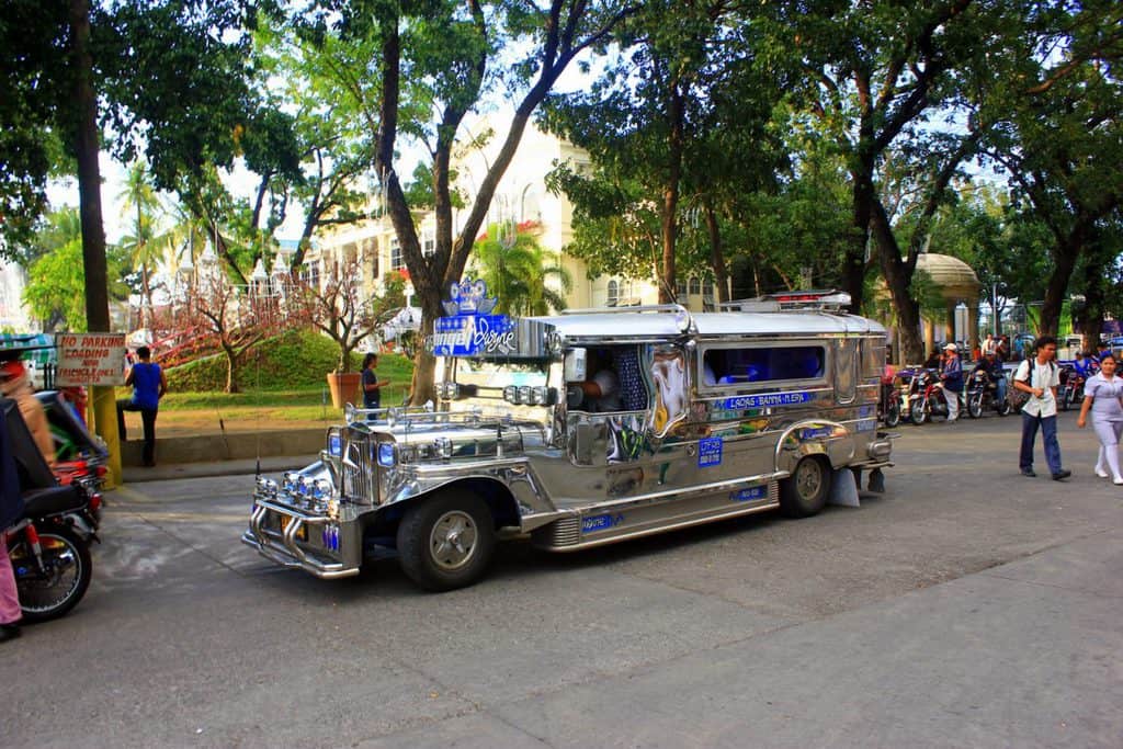 What the Heck is a Jeepney? | Etramping