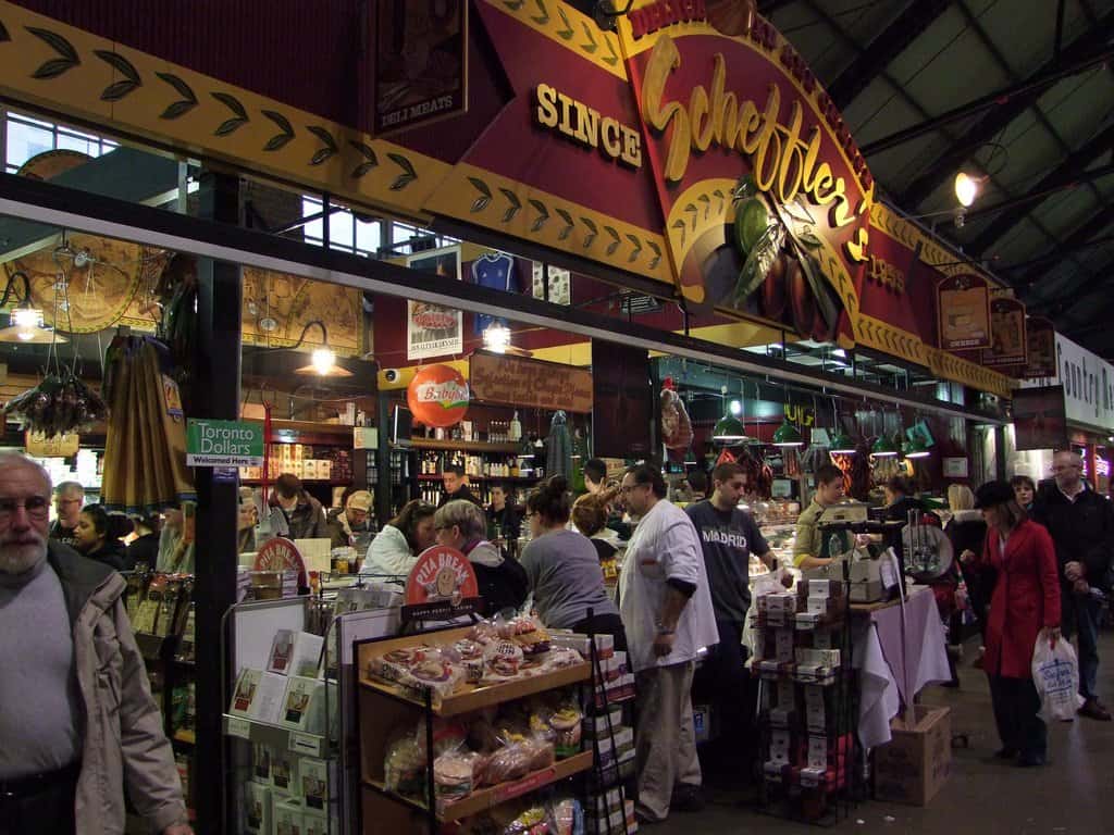 A Day In Toronto For Less Than $25 | Etramping