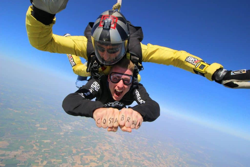 Skydiving in the Land of the Sky #InCostaBrava | Etramping